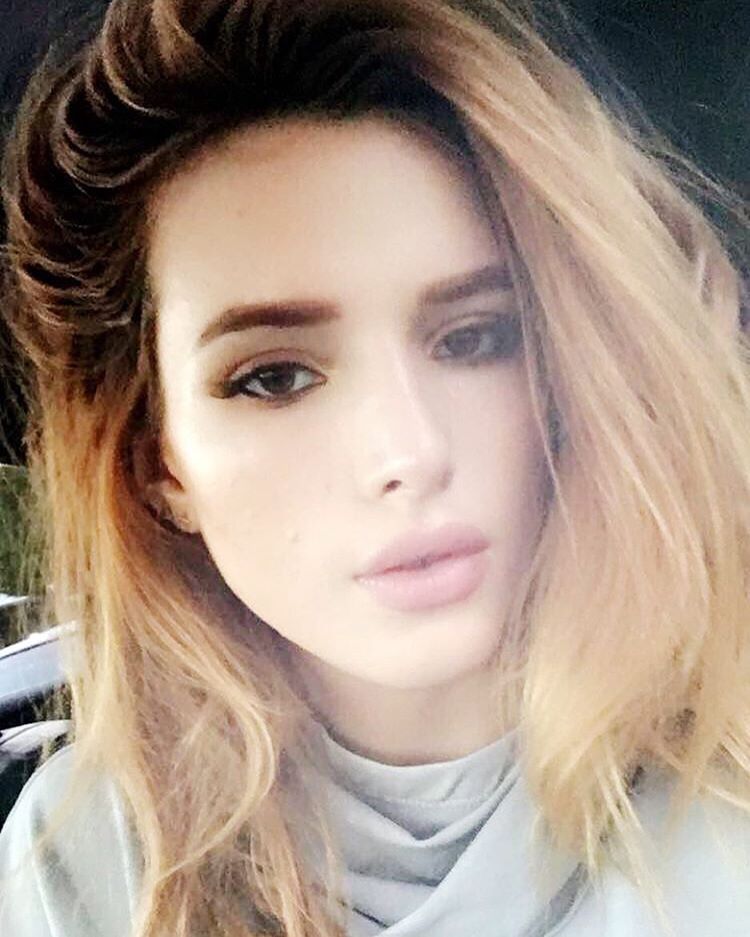 Bella Thorne Pictures